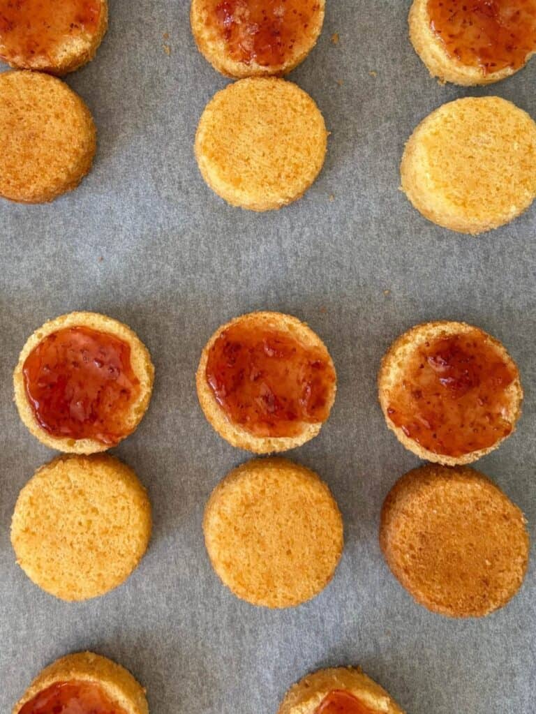 Easy Mini Victoria Sponge Cakes for Afternoon Tea - Flower & Sugar