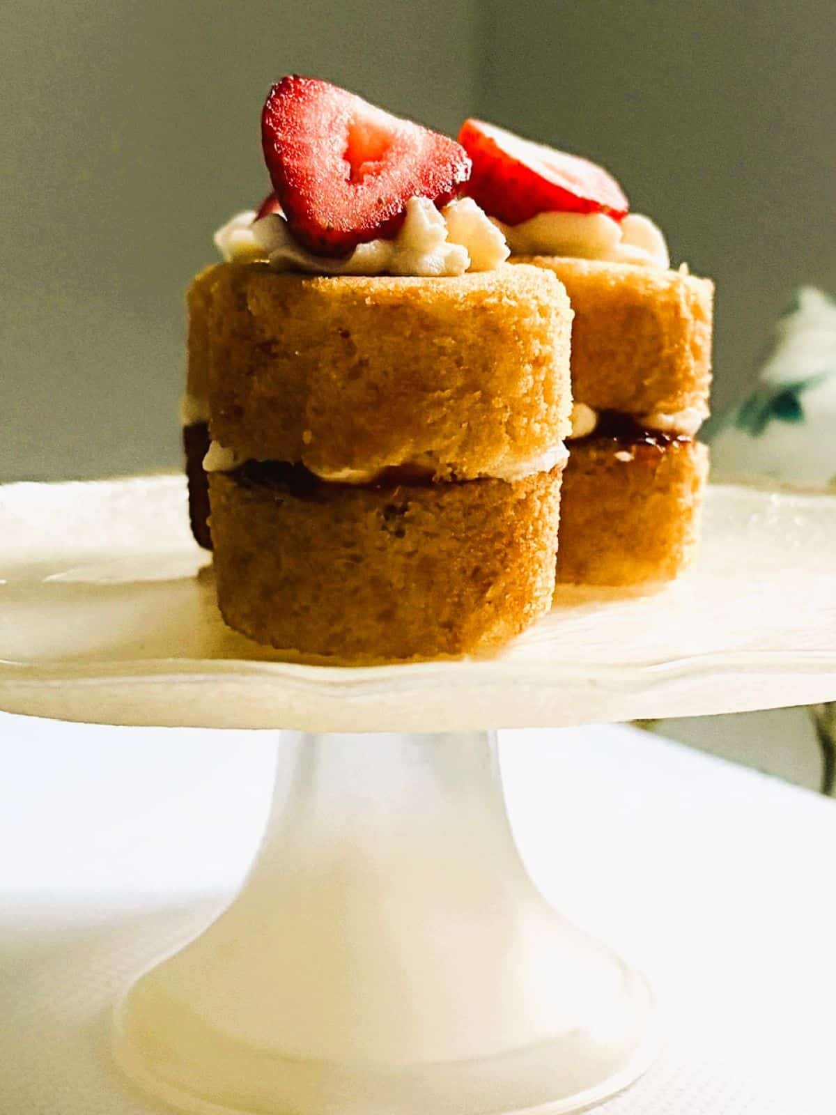Easy Mini Victoria Sponge Cakes for Afternoon Tea - Flower & Sugar